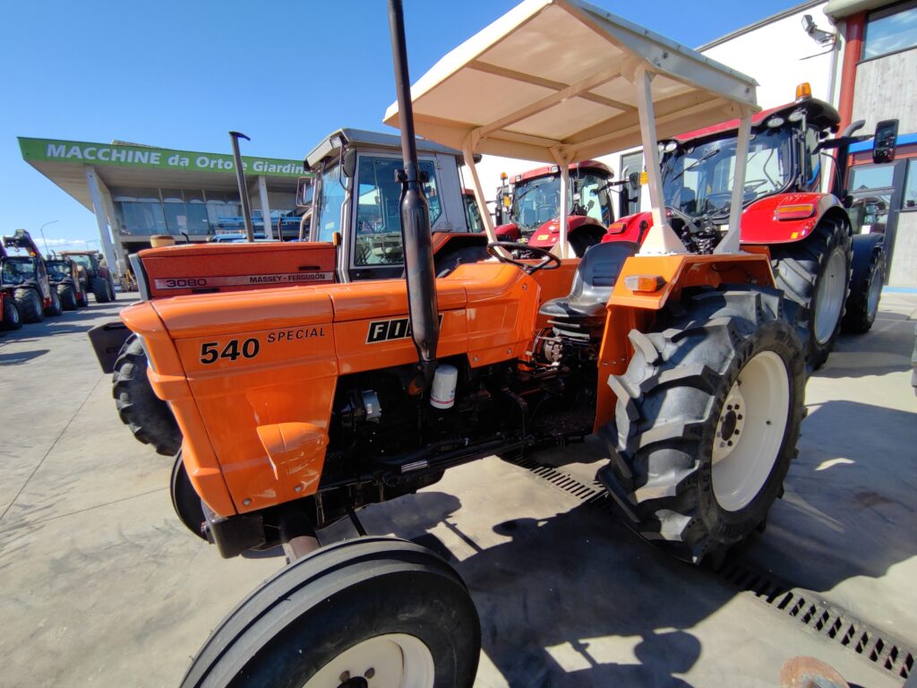 FIAT - TRATTORE GOMMATO 540 SPECIAL - Agri-Vendolo.it